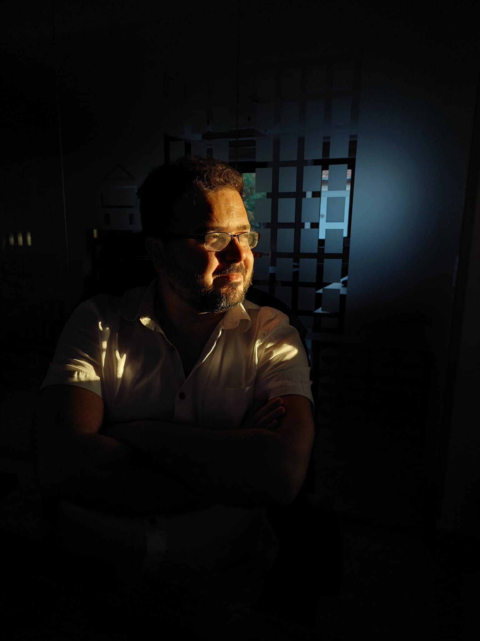 ABOUT – Radu Florea